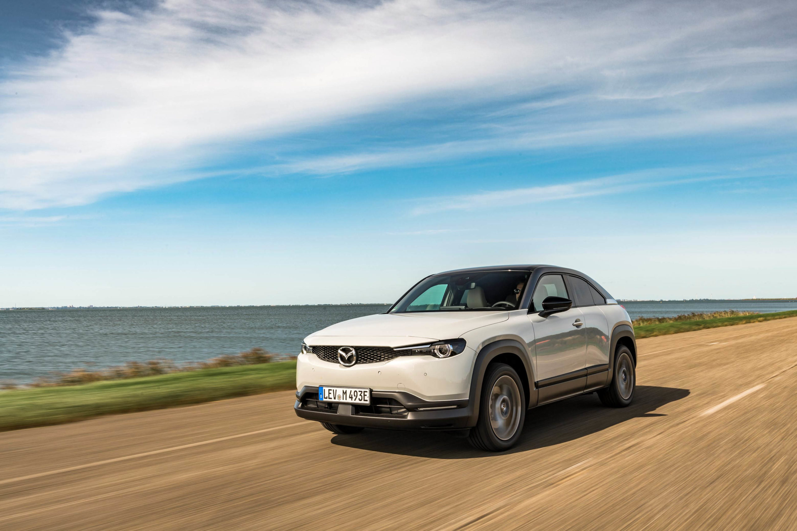 Todos los coches ECO y CERO de Mazda con precios y características | Carwow