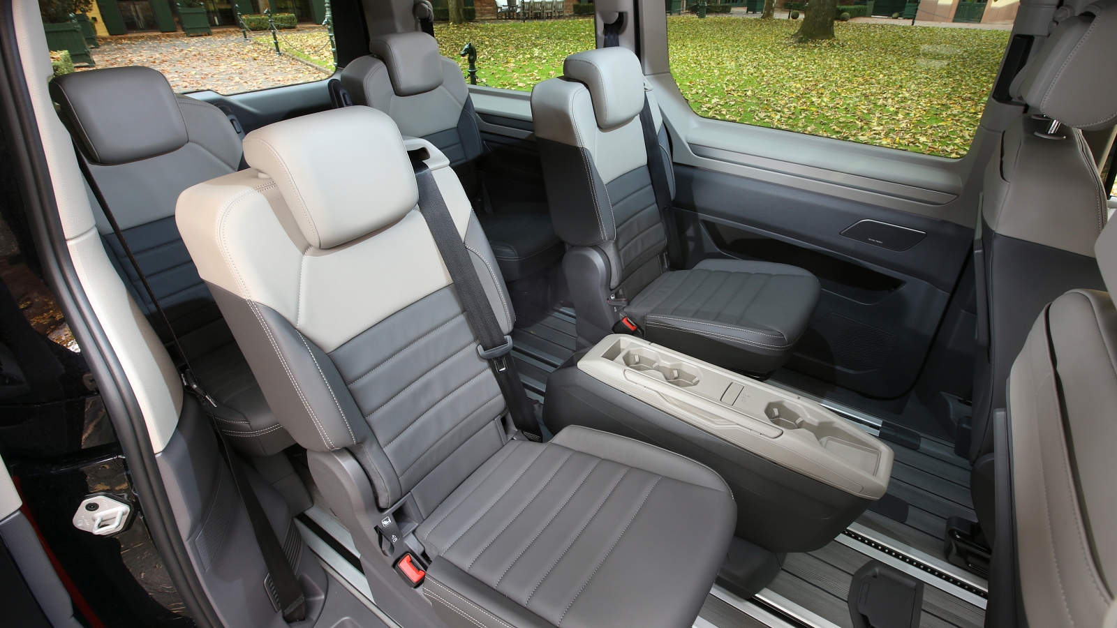 Comparativa entre el Volkswagen ID. Buzz y el Volkswagen Multivan ...